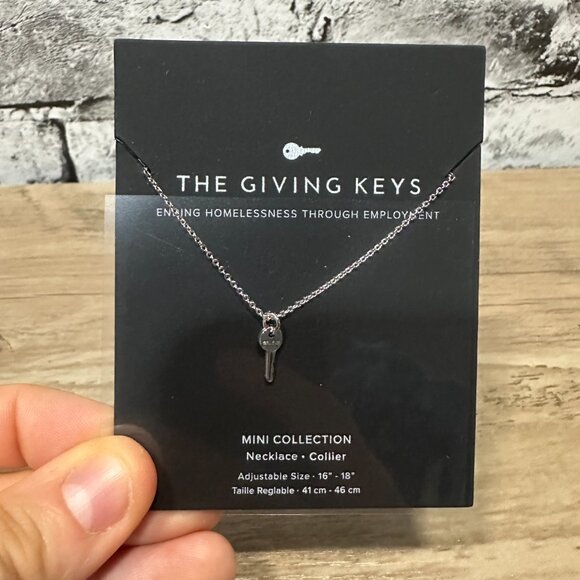 The Giving Keys | Jewelry | Nwt The Giving Keys Mini Collection Key ...